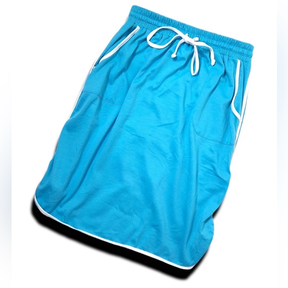 LuLaRoe | Skirts | Nwt Lularoe Lonica Dolphin Hem Skirt | Poshmark